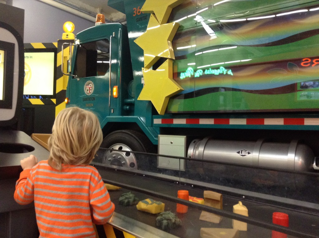 An Honest Review: The Discovery Cube Los Angeles - No Back Home