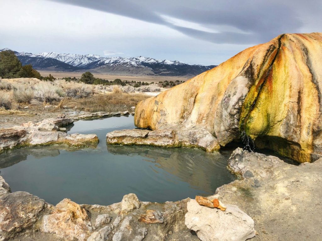 6 Epic Natural Hot Springs Near Mammoth - No Back Home